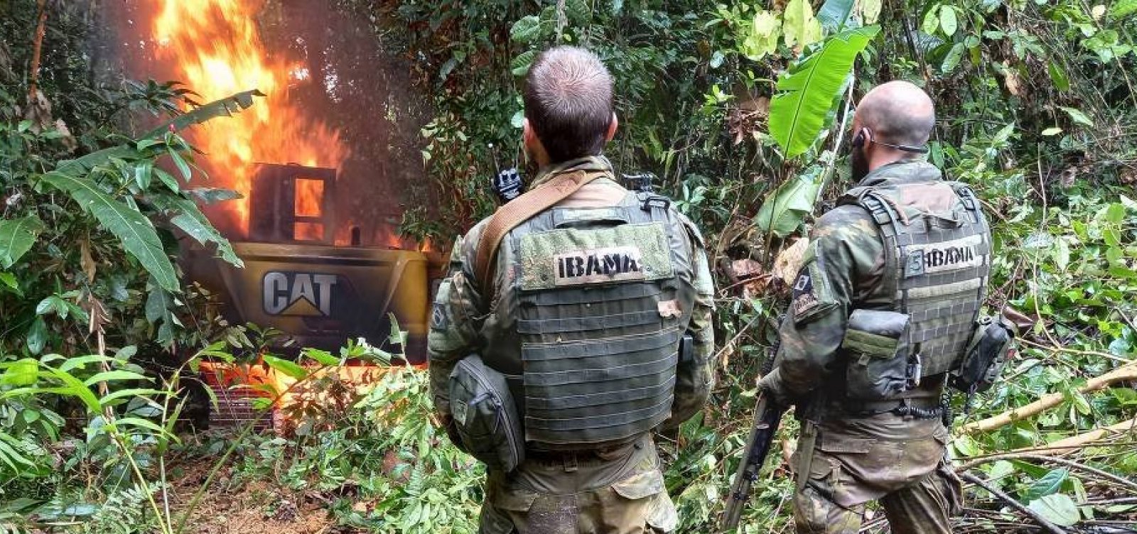 Garimpeiros resistem e continuam a invadir terra yanomami - Metro 1