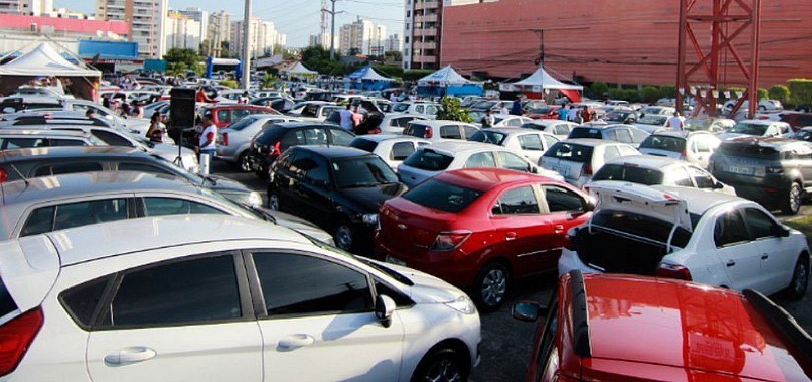 Após Pacote Do Governo Para Setor De Automóveis Montadoras Cancelam