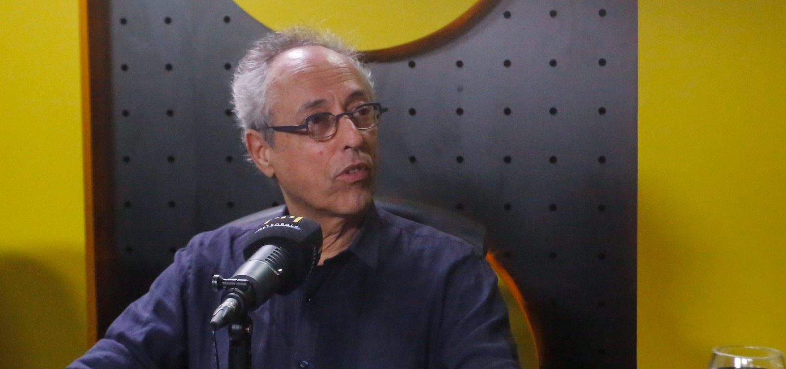 Bob Fernandes revela interferência de ACM em cobertura do quebra-quebra ...