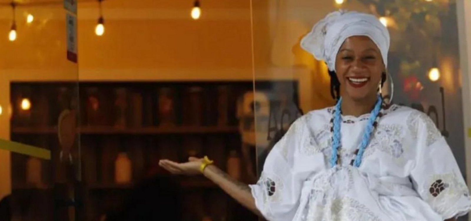 Baiana de acarajé relata ter sido vítima de intolerância religiosa em ...