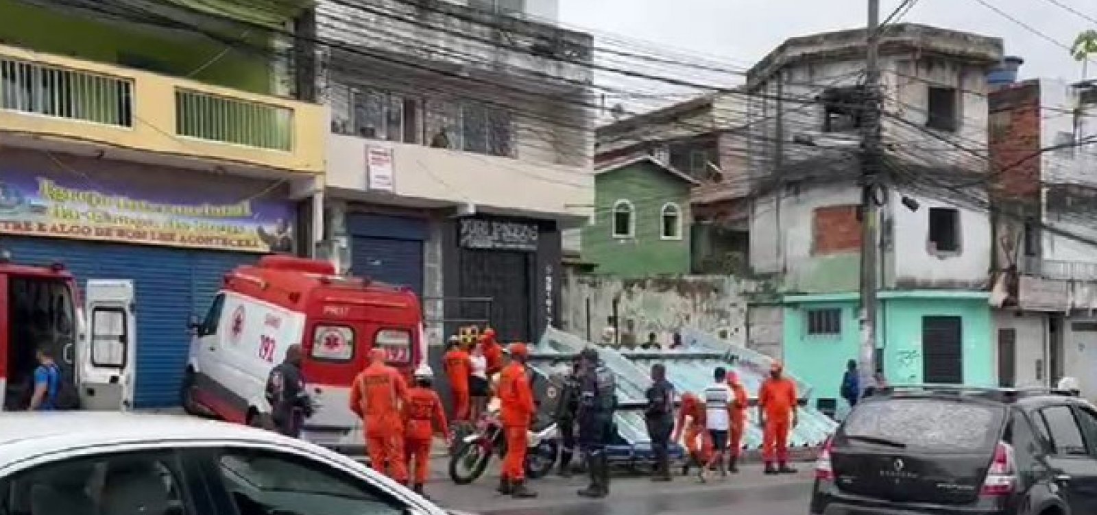 Ponto De ônibus Desaba Em Salvador E Quatro Pessoas Ficam Feridas Metro 1