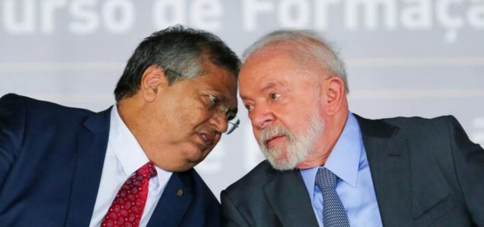 Lula Diz Que Dino Permanecerá No Ministério Da Justiça E Segurança