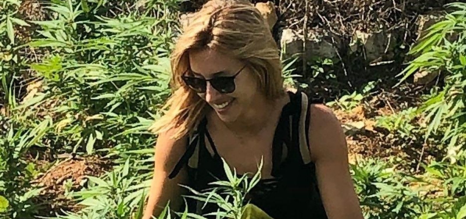 Cris Dias desabafa após críticas por aparecer em plantação de maconha ... Cris Dias desabafa após críticas por aparecer em plantação de maconha ...